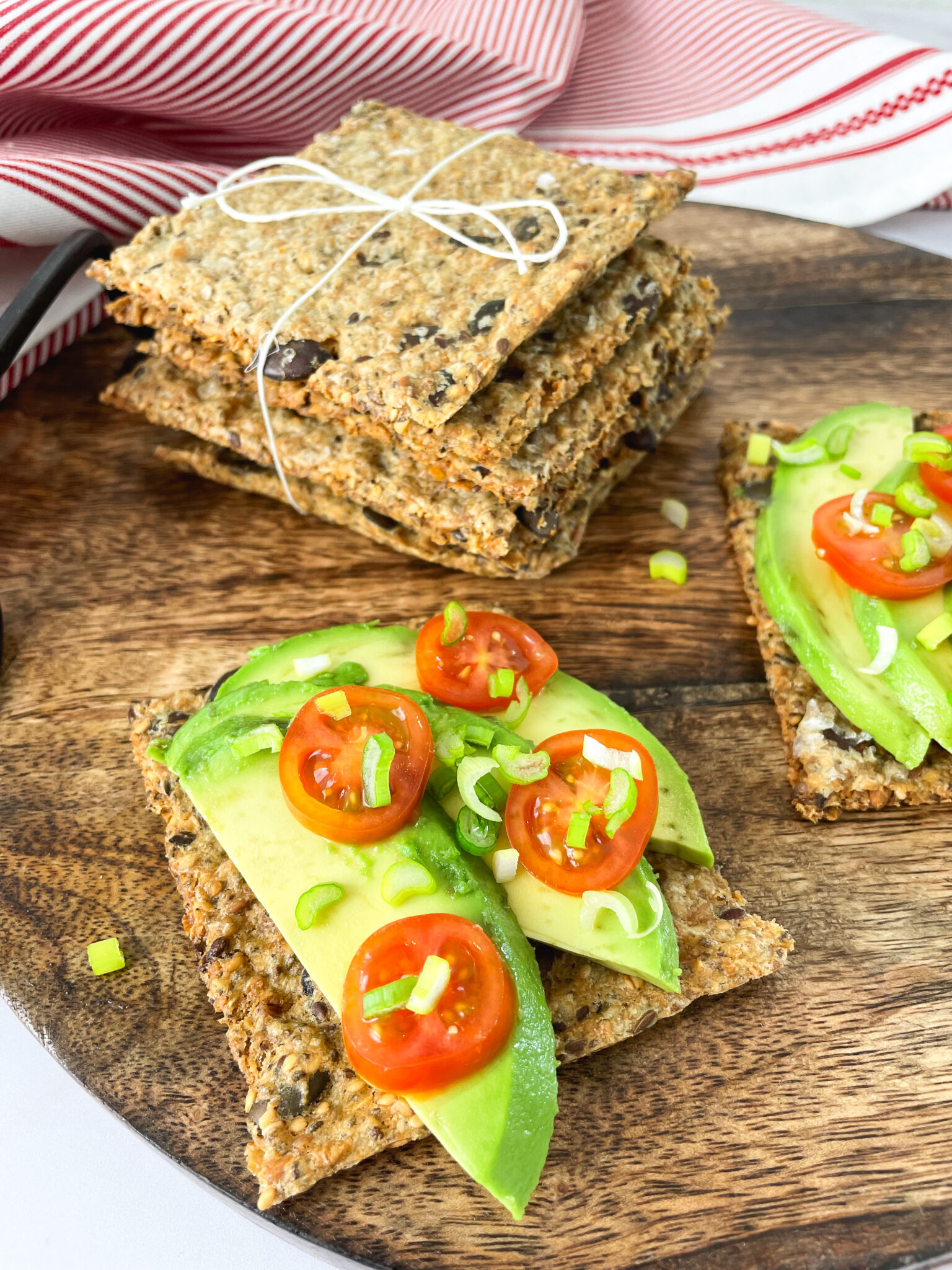 Best Norwegian Crispbread Recipe (plant-based)